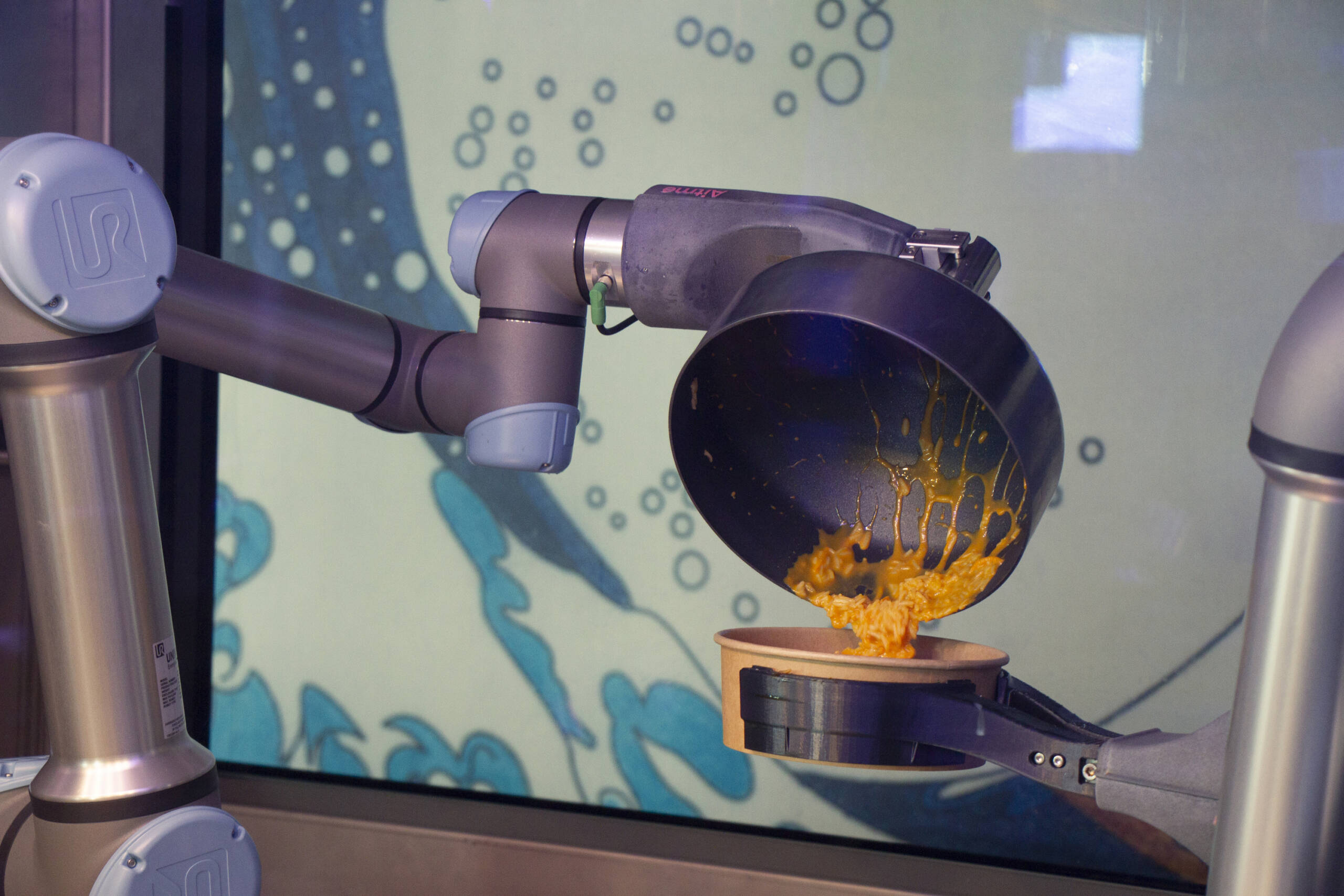 RoboKoch: Ein Kochroboter in Grömitz | Genuss-Guide