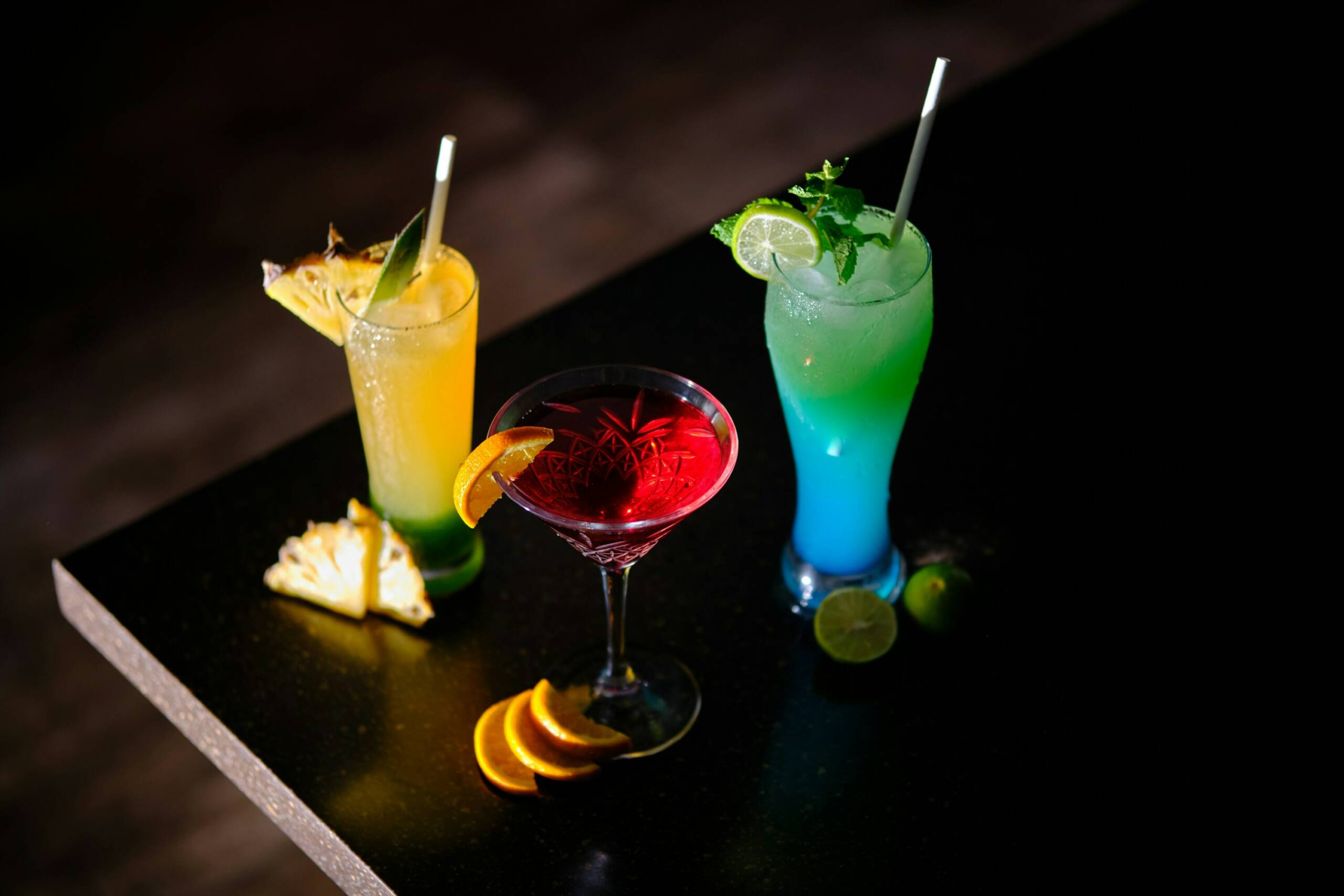 Uzwei The Bar Genuss Guide