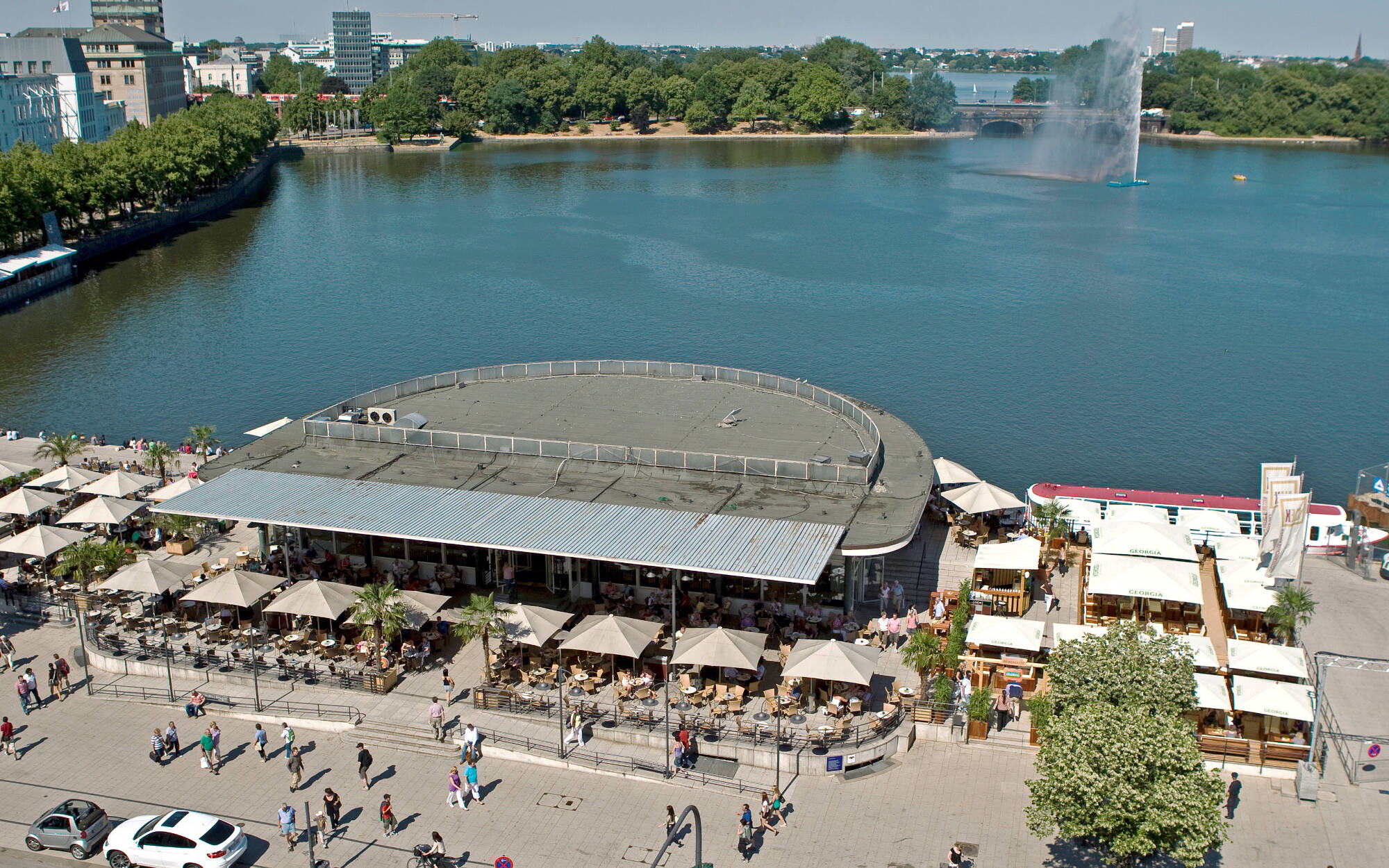 Verlängerung beim Alsterpavillon: Alex bleibt bis Ende des Sommers ...
